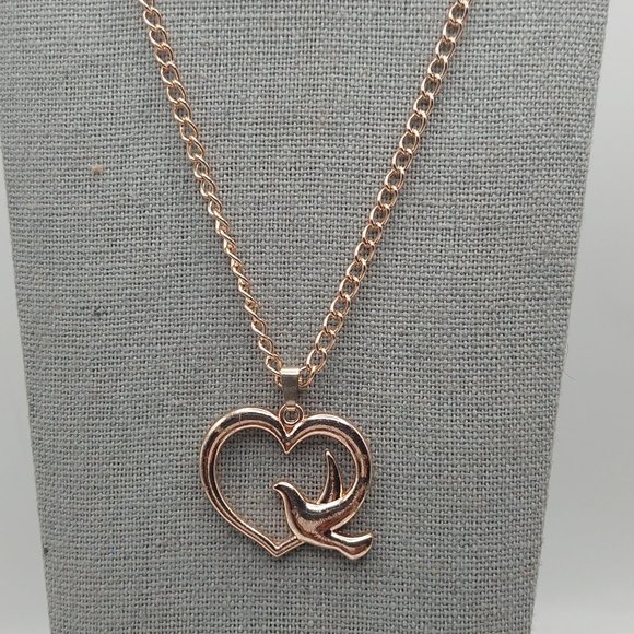 Jewelry | Rose Gold Heart Pendant Necklace | Poshmark